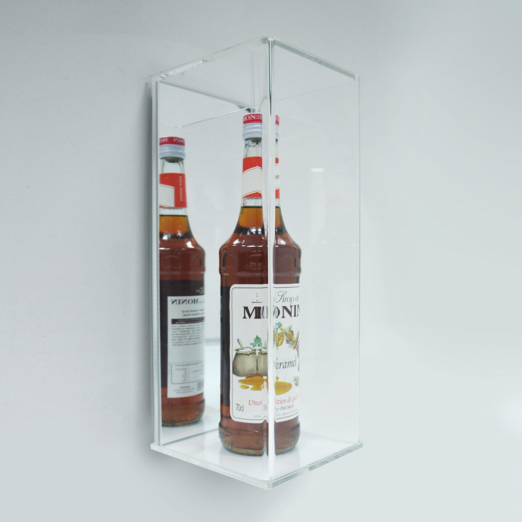 Single Bottle Display Case